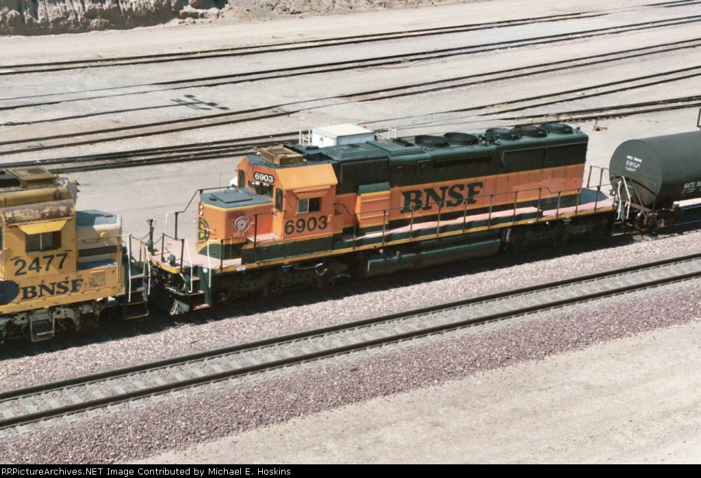 BNSF 6903